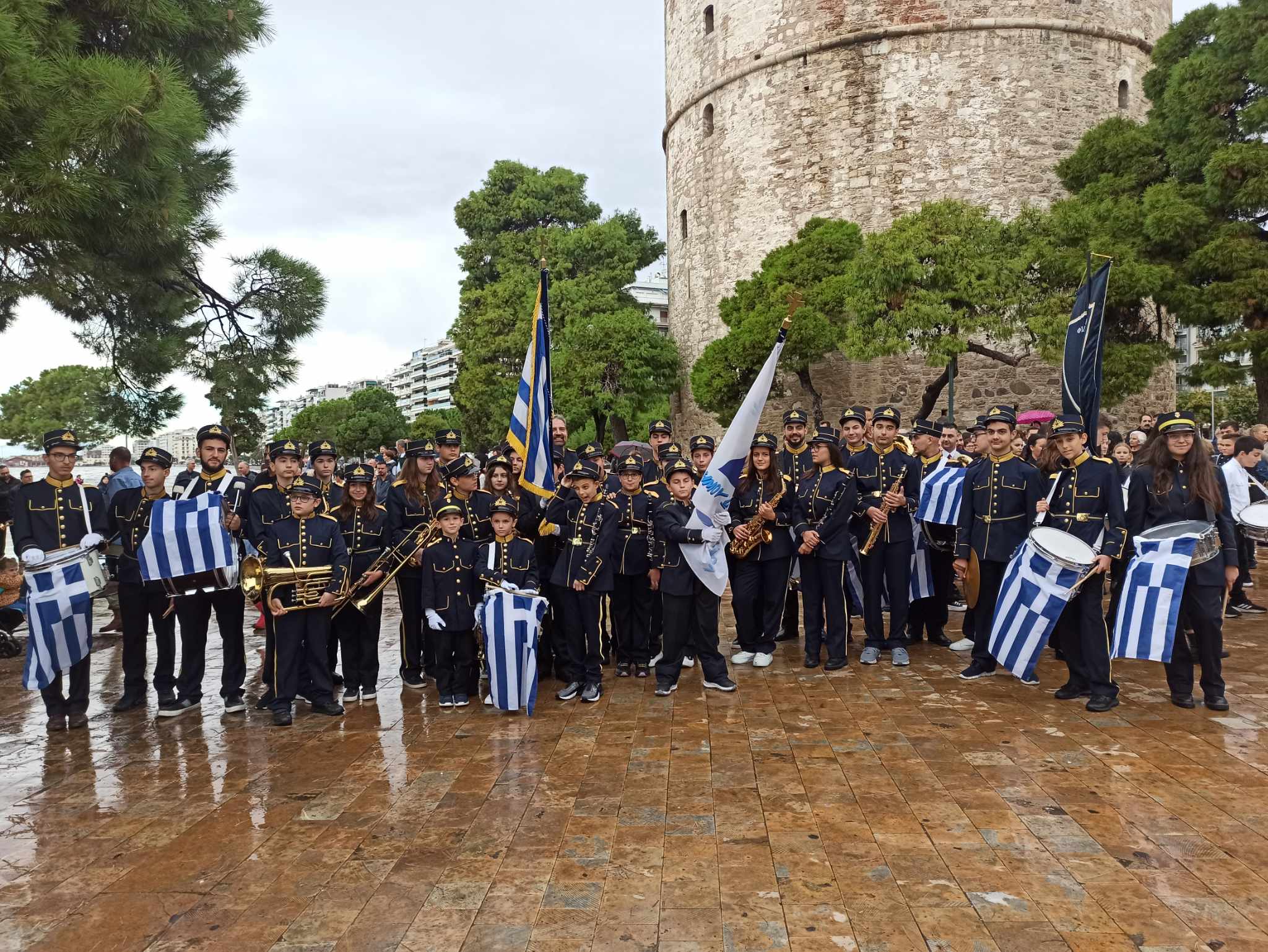 Εντυπωσίασε η Φιλαρμονική Ορχήστρα του Δ. Ωραιοκάστρου δίνοντας… ρυθμό ...